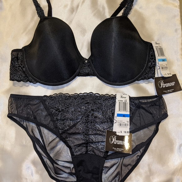 Paramour | Intimates & Sleepwear | New Womens Black 2pc Bra Panty Set ...